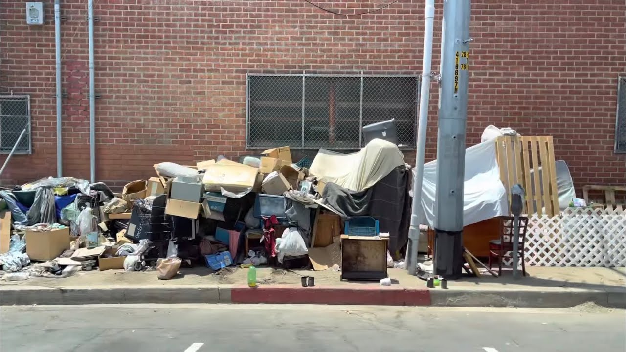 West Los Angeles Japanese District HIGH RISE BUILDINGS MOUNDS OF TRASH ...