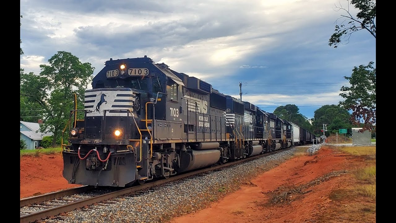 OLD SCHOOL EMD's: NS P45 in Upstate SC with GP60 Quartet! - YouTube