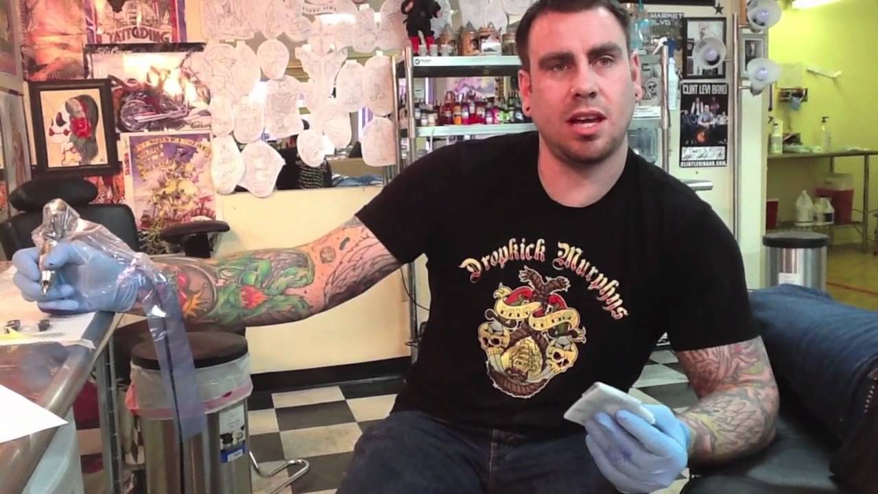 E-T gets 'Sample' of local tattoos in latest On the Job - YouTube