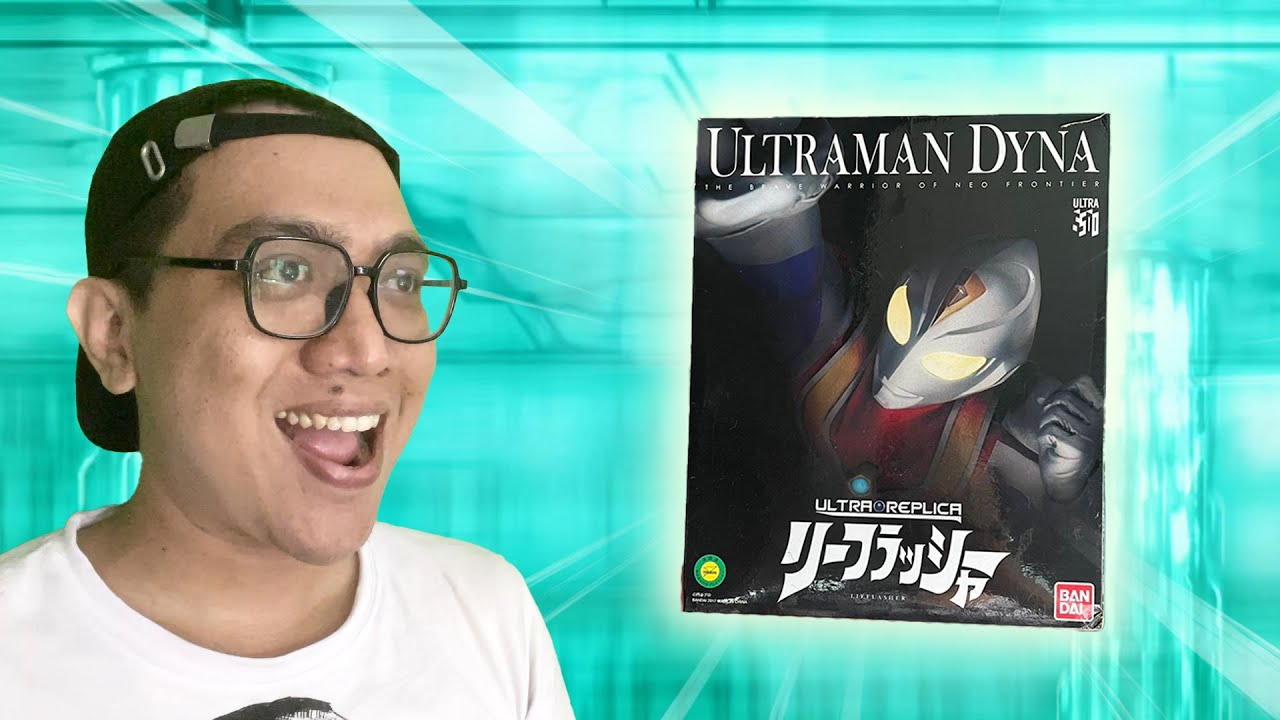 Unboxing & Review Ultra Replica - Reflasher Ultraman Dyna - YouTube