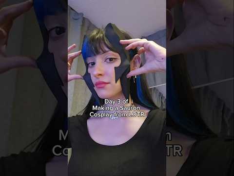 sharing a little secret today 🤭 #lordoftherings #cosplay #armor #fantasy #halloweencostume