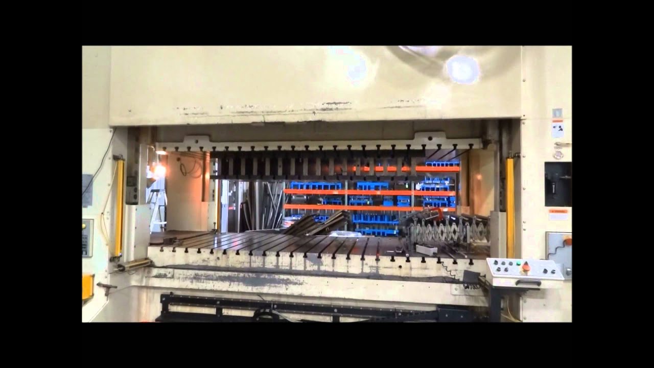 600 Ton Minster E2H-600 Straight Side Double Crank Press - YouTube