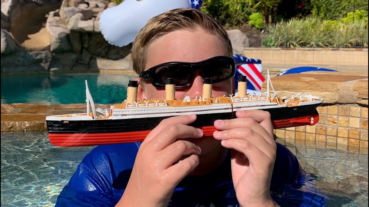 Larry Life Titanic Submersible Pool Play - YouTube