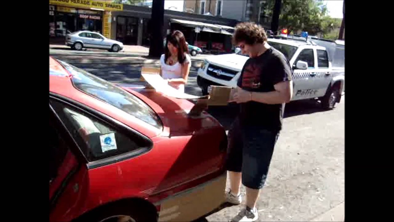 "Defected" by Cops for Cardboard Bodykit! (VS Commodore) - YouTube