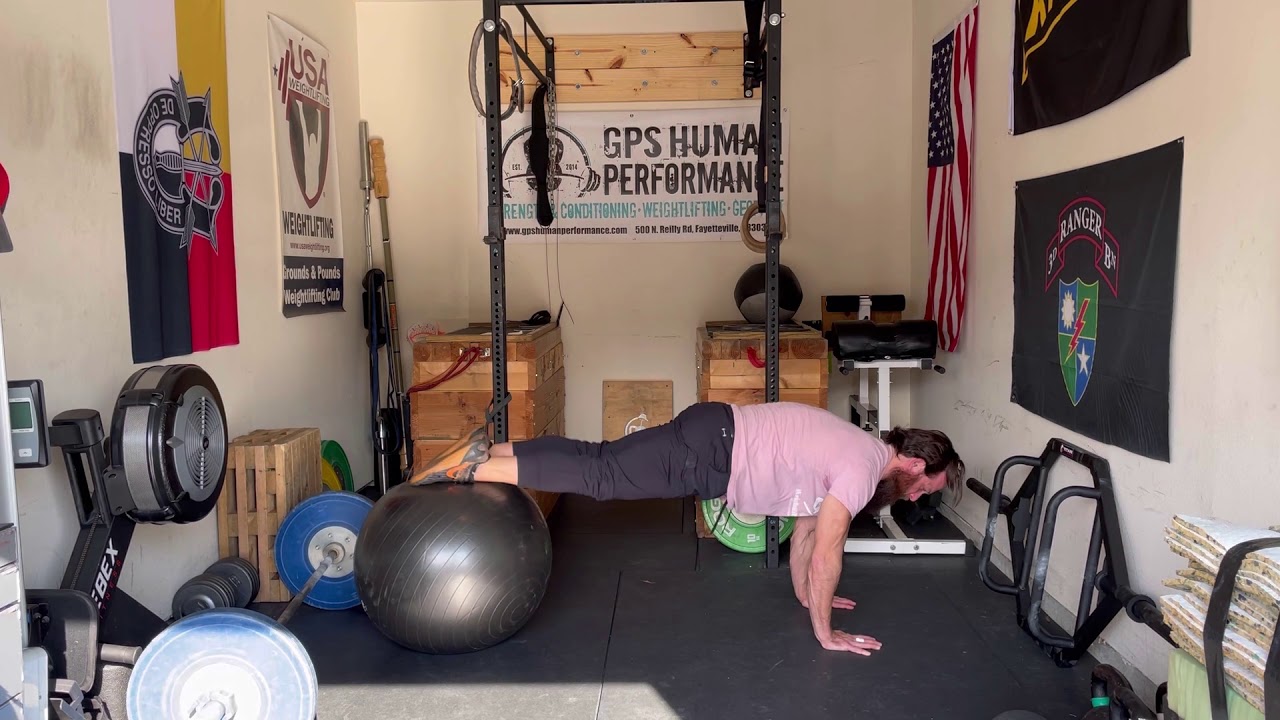 Physioball (Exercise Ball) Knee Tucks | GPS Human Performance - YouTube