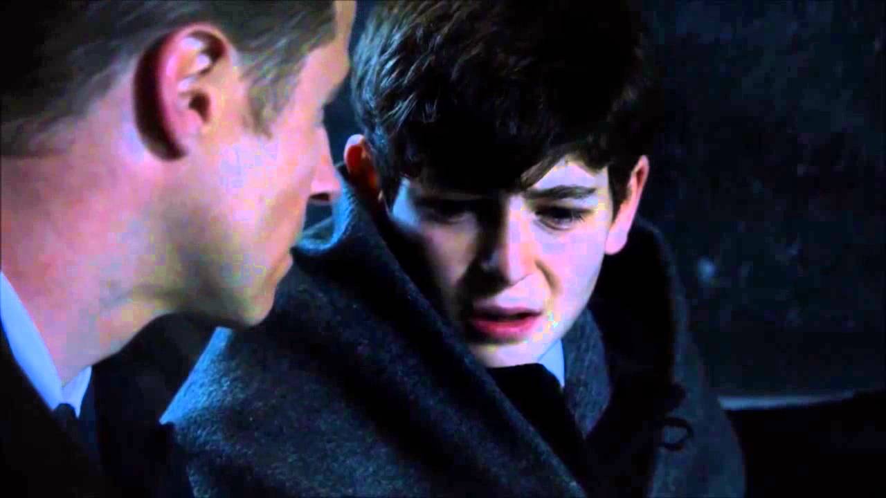 Gotham: Gordon and Bruce meet for the 1st time -"Pilot" Clip - YouTube