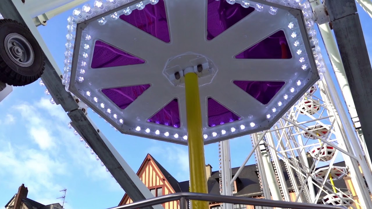 la Grande Roue et la Patinoire, Rouen 2018, place du Vieux Marché ...