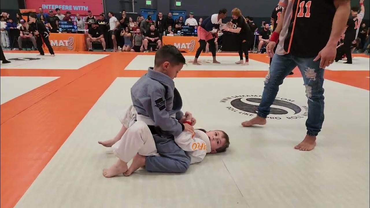 My first Jiu-jitsu Match ever - YouTube