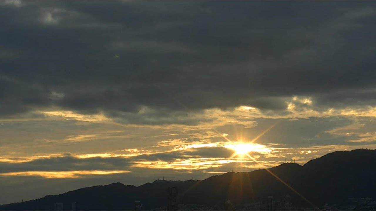 きょうの夕陽 -芦屋- 2022年9月22日 - YouTube