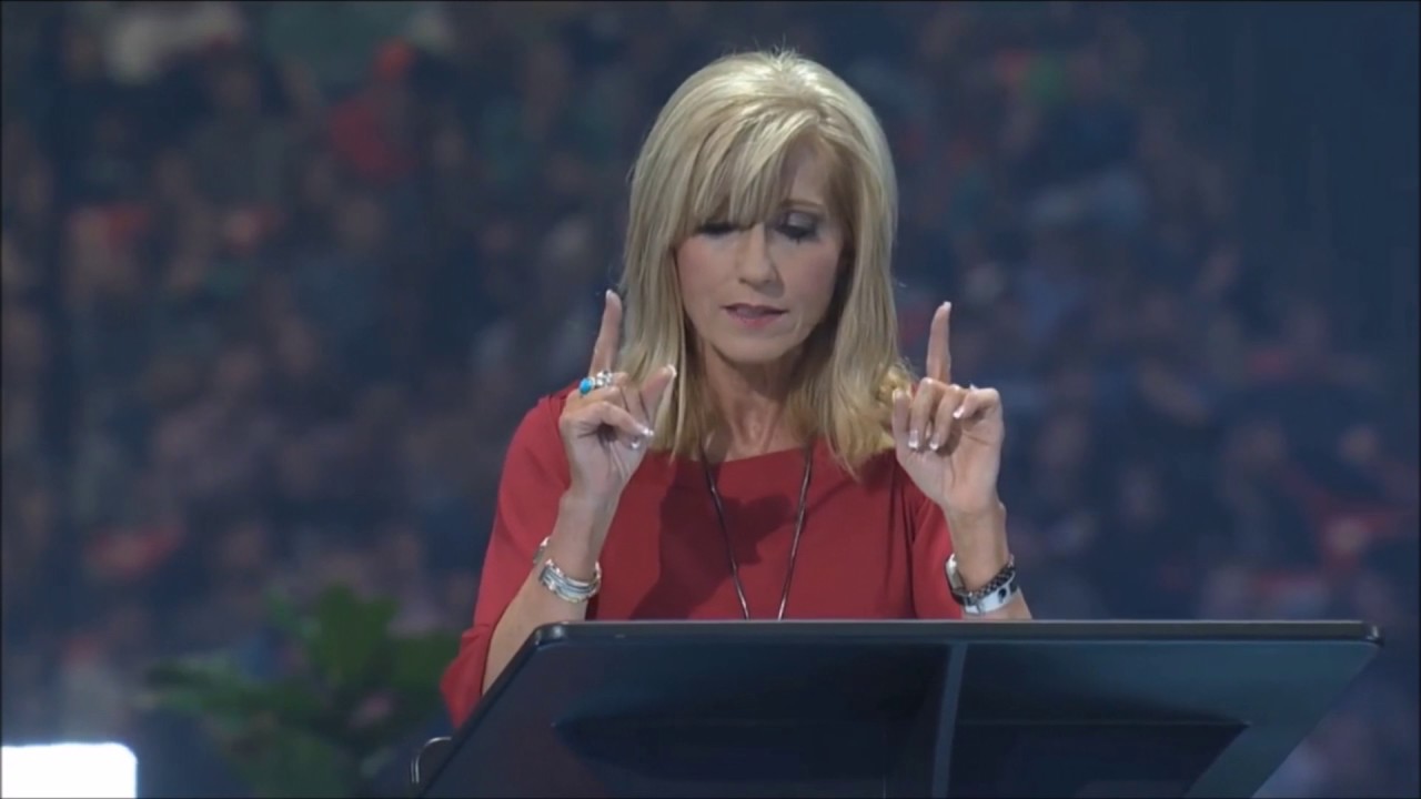 Beth Moore - Passion 2017 - Two Cultural Challenges this Generation ...