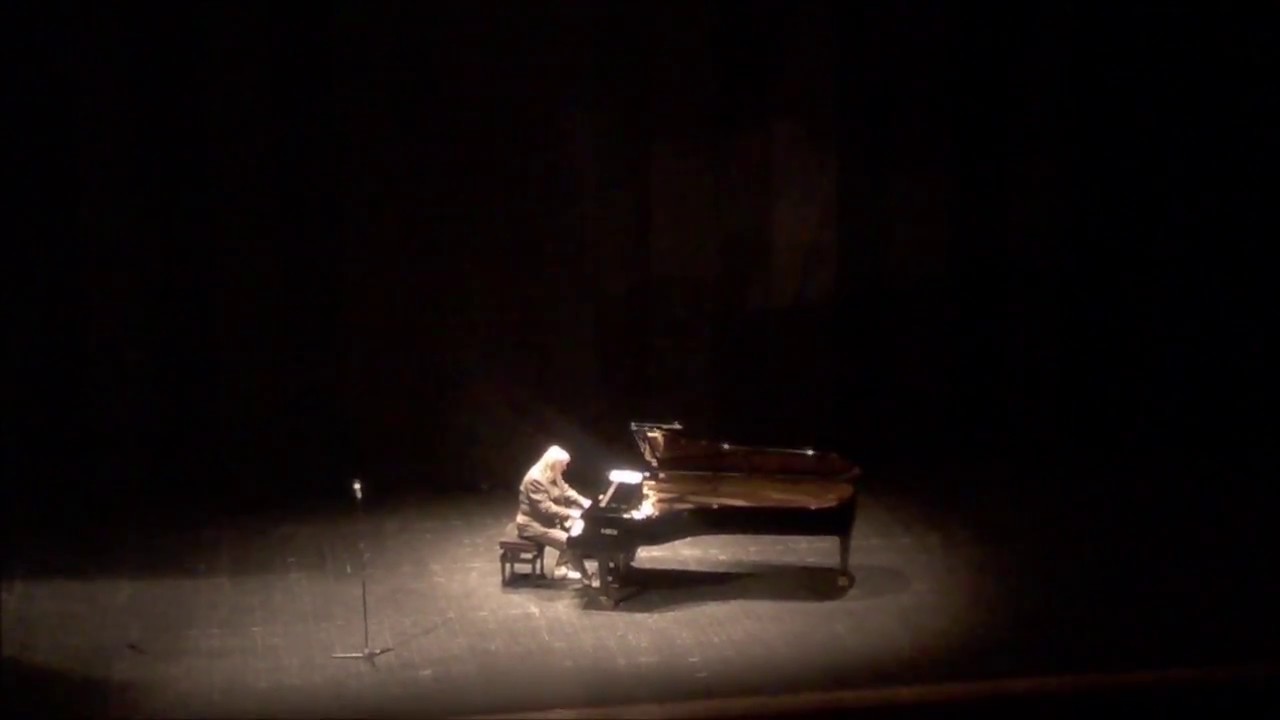 CONCERTO RICK WAKEMAN!(Udine) - YouTube