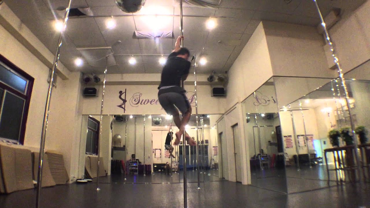 Pole Dance Fitness Studio Sweetpi-A Spinning pole lesson Instructor ...