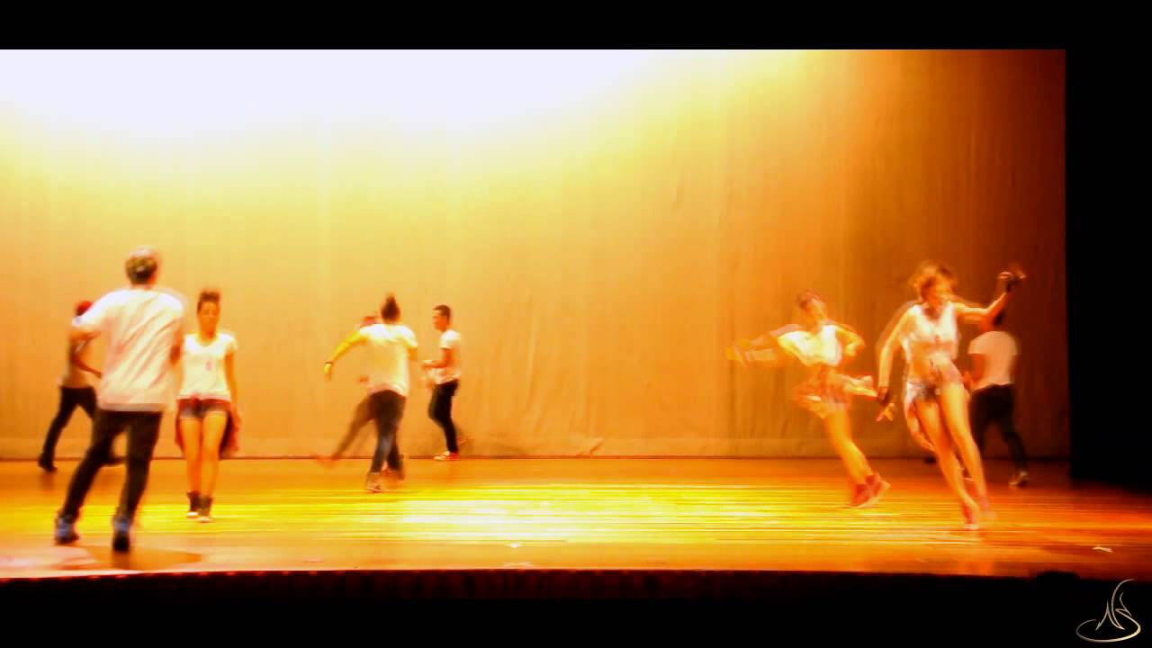 FLIPPA DANCE LIVE | FREEDOMINATIONS | THE NOVASTARRS - YouTube