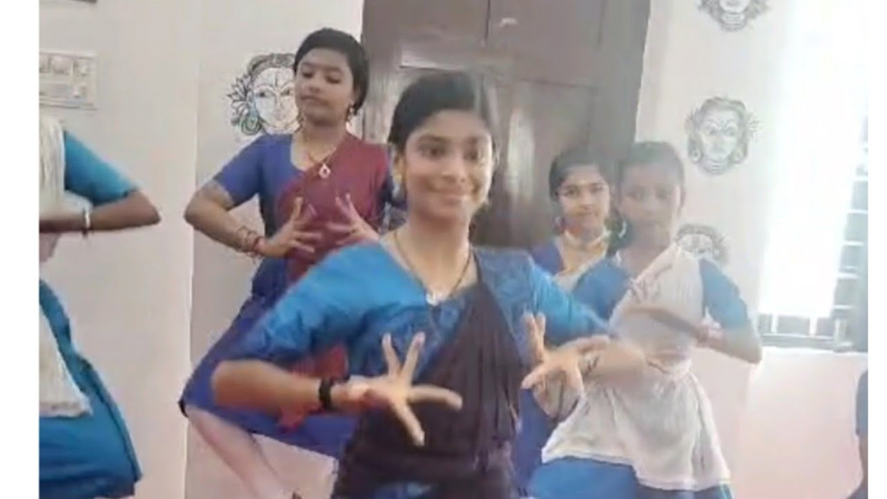 💃🧡Dance practice 💃 @attukal devi temple program ponnus dance schoolil - YouTube