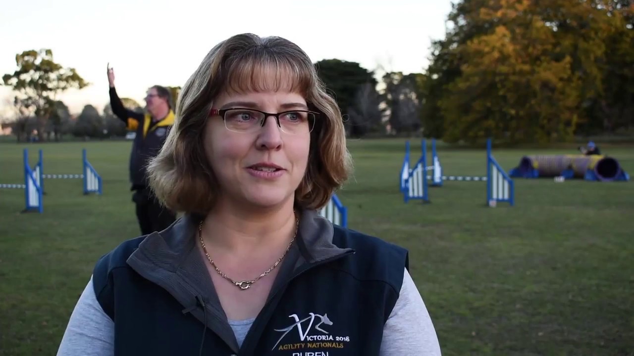 Victoria Park Dog Agility - YouTube