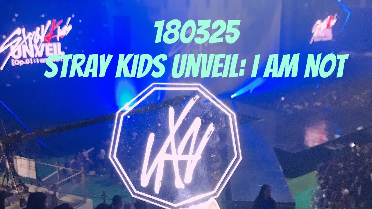 KOREA VLOG | 180325 Stray Kids Debut Showcase - YouTube
