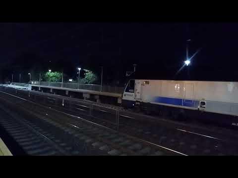 NJ Transit Bombardier ALP-45DP #4525 Departing Hamilton With Bi-Levels - YouTube