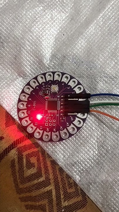 Arduino lilypad - YouTube