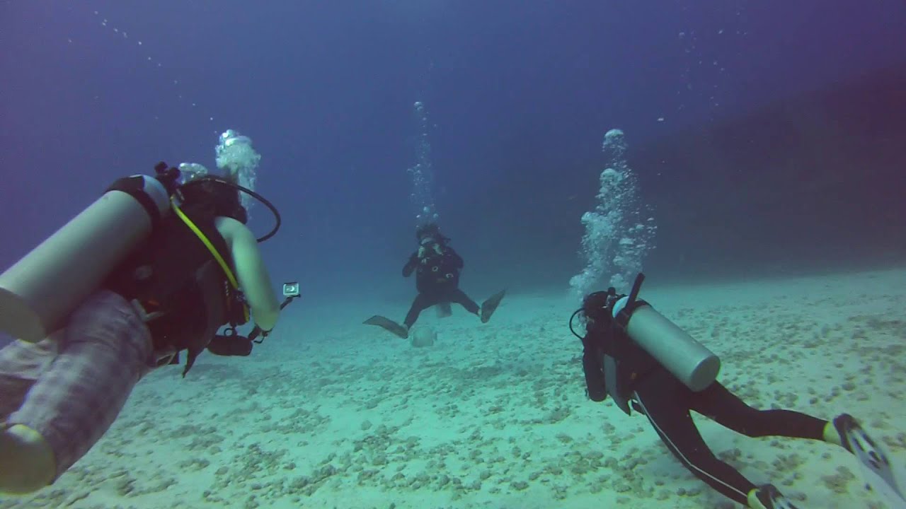 Wreck diving. Mexico, Cancun - YouTube