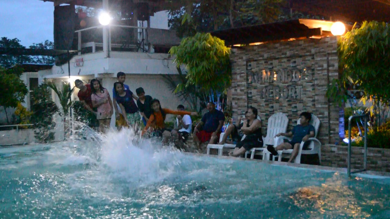 Domino Dive - YouTube