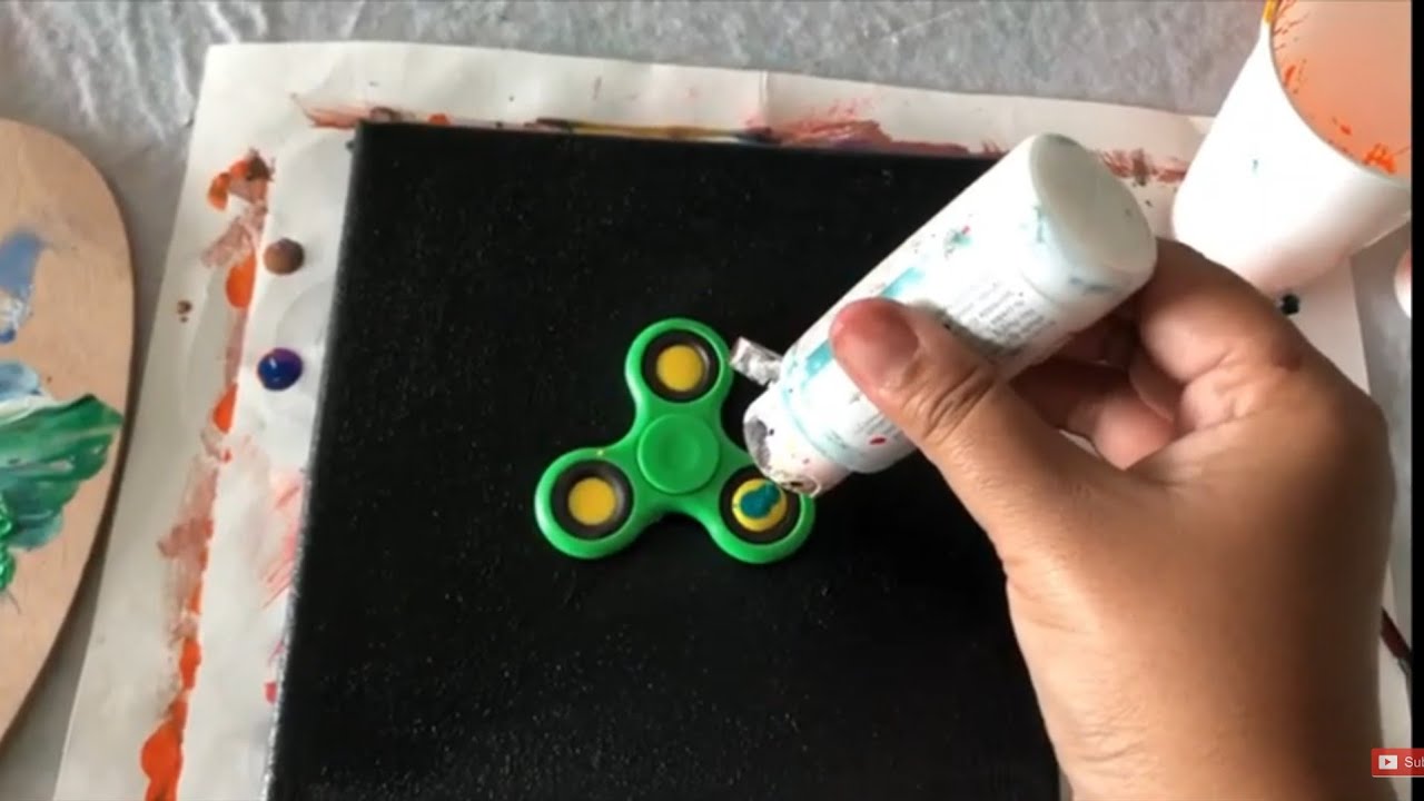 Fluid Art! Fidget Spinner - Acrylic Pouring for beginners - YouTube