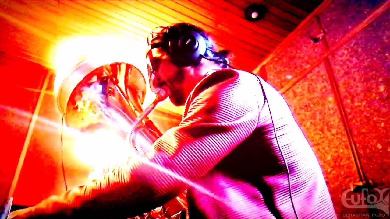 Feuerlippen by Sebastian Rozo Eufox - YouTube