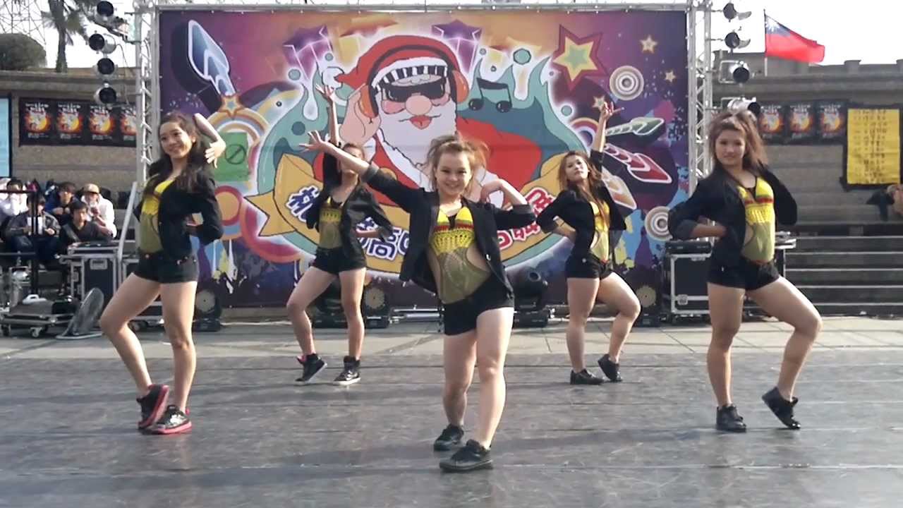 2011/12/25 聖誕節 桃竹苗高中職聯合舞展 中壢高商 勁舞 LS Dance - YouTube