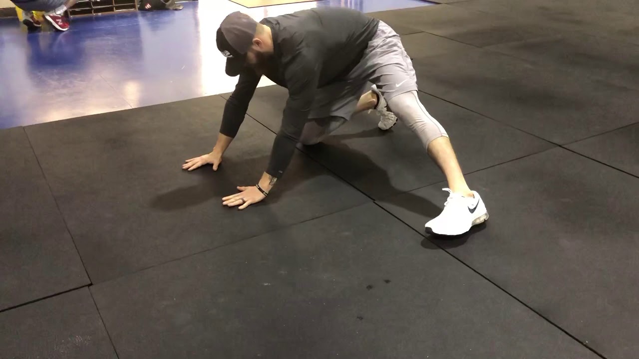 Half-Kneeling Adductor Mobility - YouTube