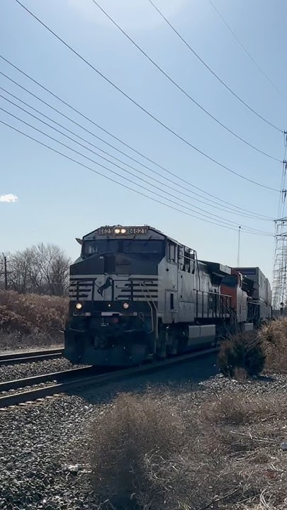 NS 4621 AC44C6M leads NS 26X through Bound Brook, NJ w/a nice P3 and a BNSF gevo trailing! (3/8 ...
