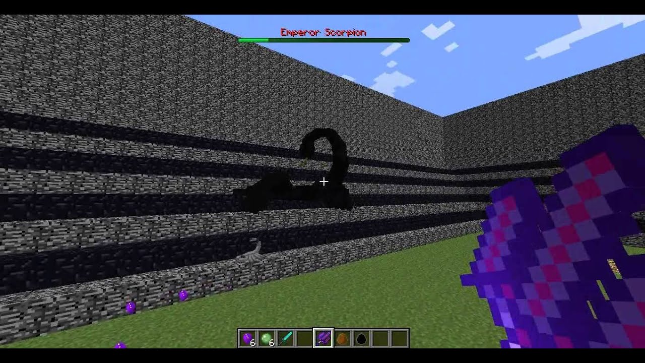 MOB BATTLES #1 EMPEROR SCORPIAN VS SPIT BUGS - YouTube