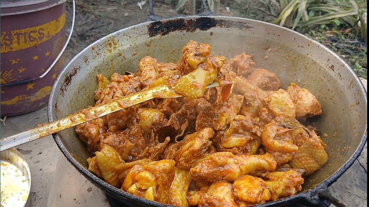 আজ বাড়ির সবাই দেশী মুরগীর ঝোল খেলাম। Easy way to cook country chicken ...