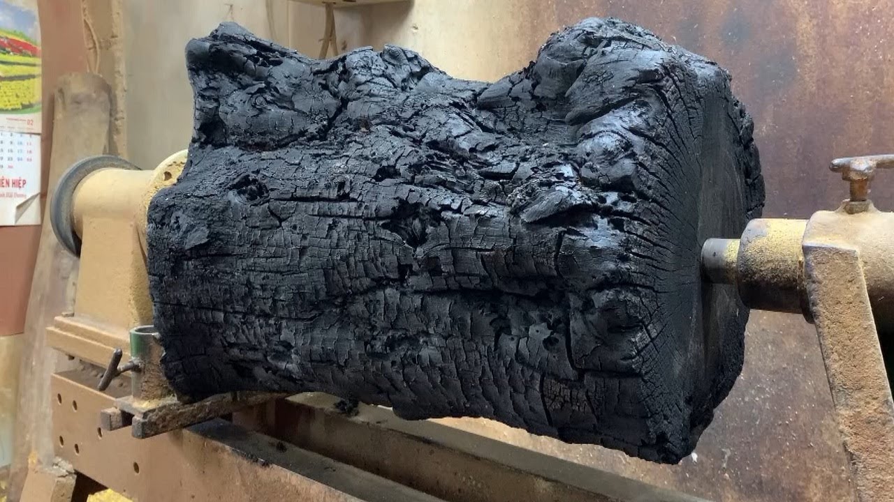 @Horror Wood Rotation Recycle charred wood into beautiful designs using ...