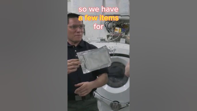 How Do You Shower In Space Astronauts Guide To Bathing In Orbit Space