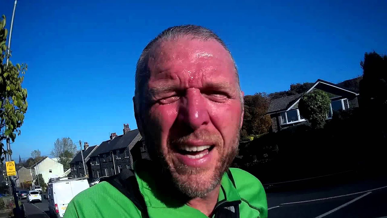 John Kynaston running the 2015 White Rose Ultra - YouTube