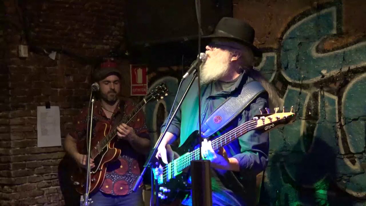 John Duer & The Blues Freaks - Going Back To Louisiana - YouTube
