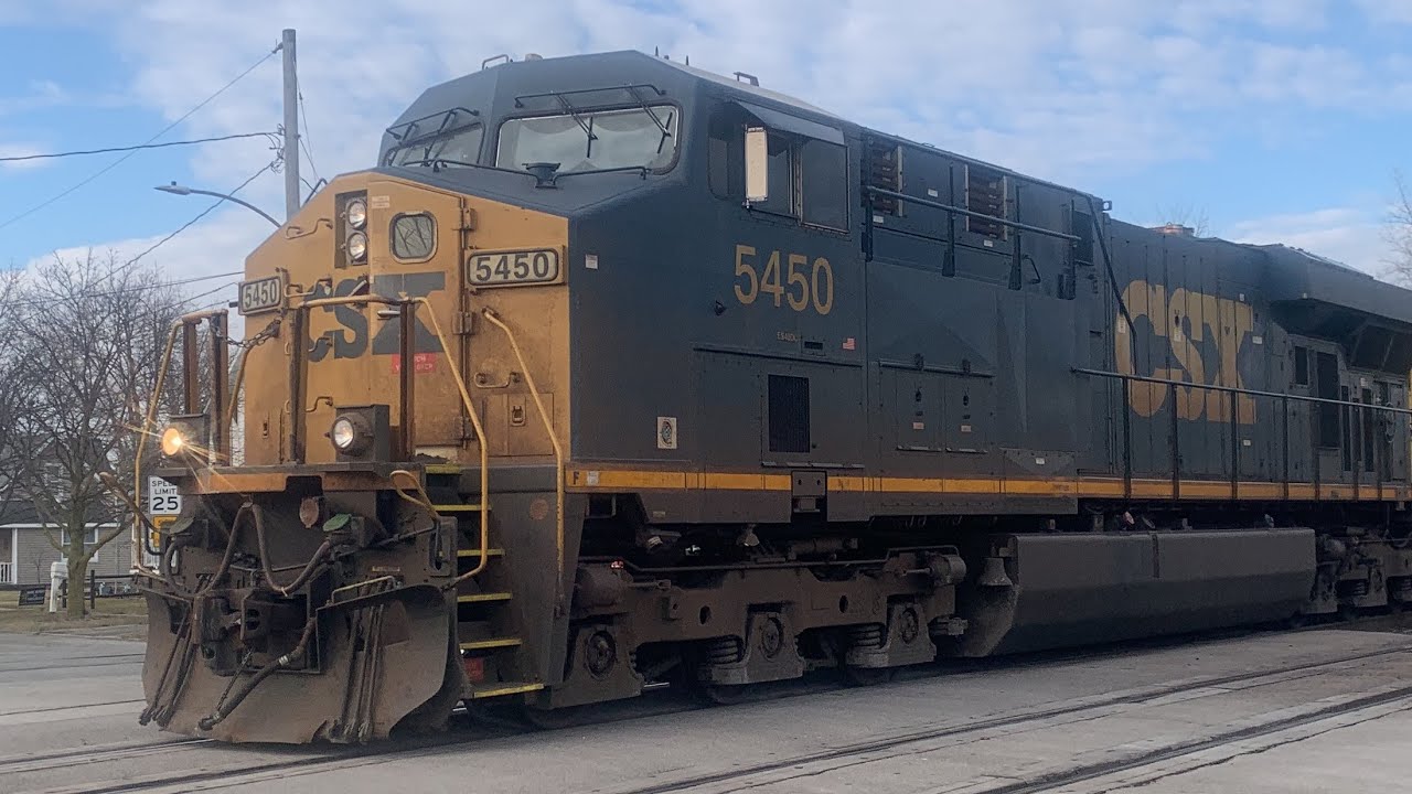 CSX I168-21 with 5450 Leading - YouTube
