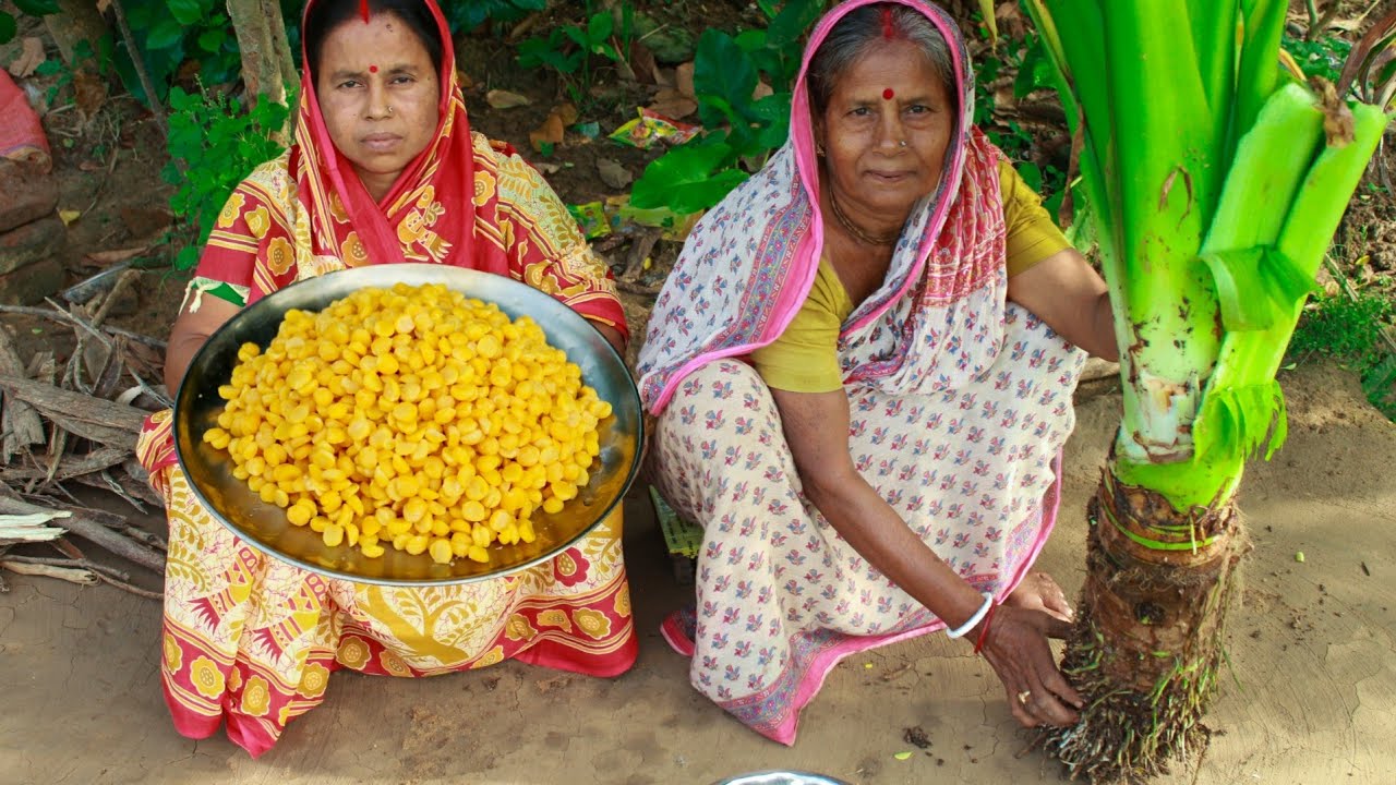 Cholar Daler Niramish Man Kochu Dea !! Village Food !! - YouTube