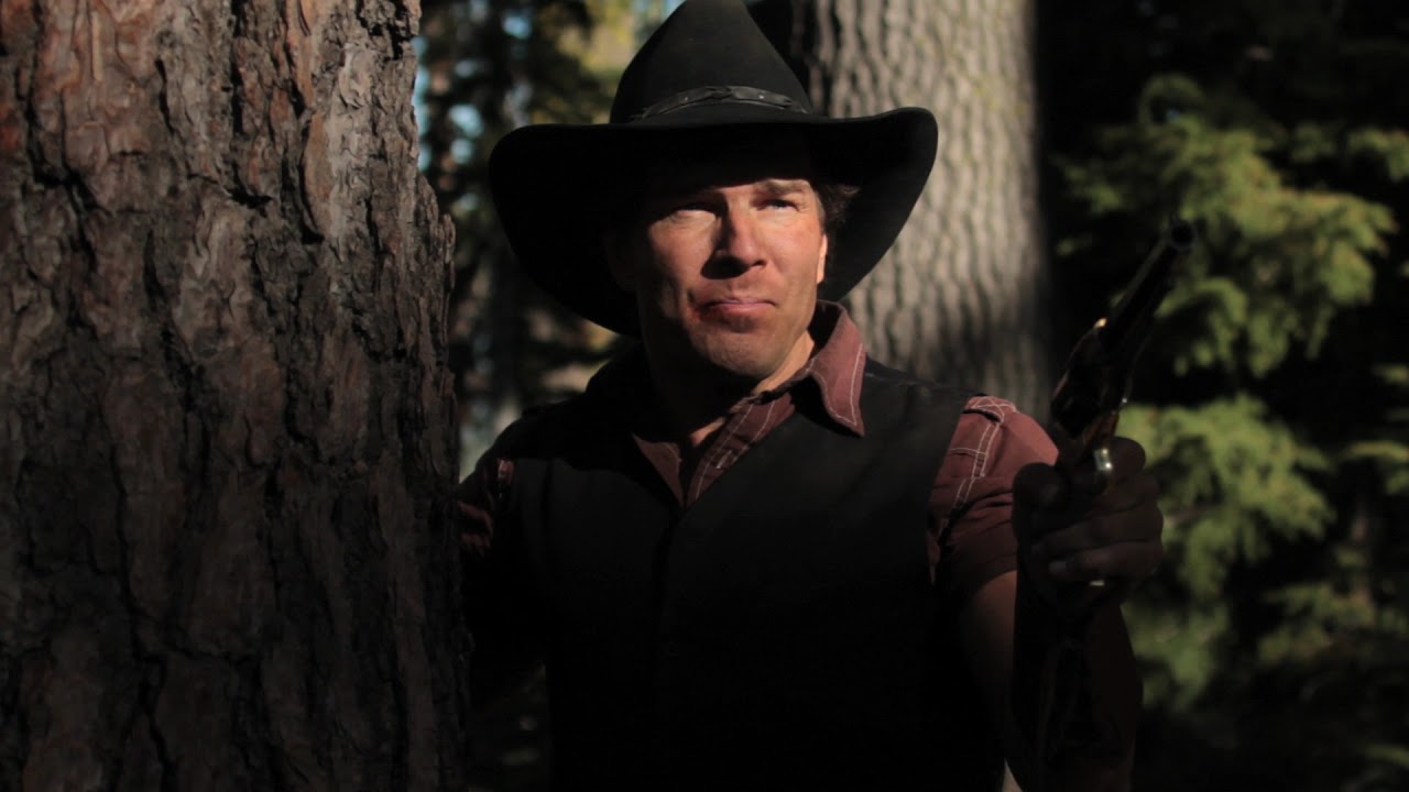 Alien Showdown - YouTube