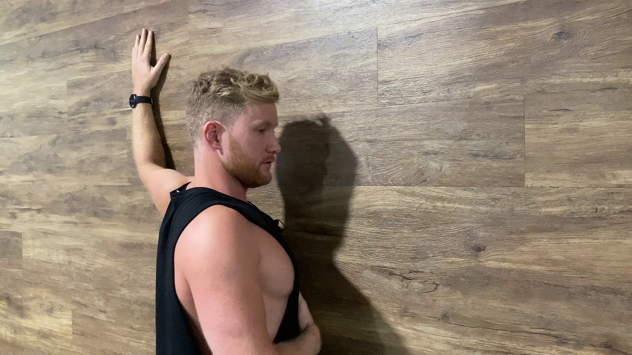 Pec minor stretch - YouTube