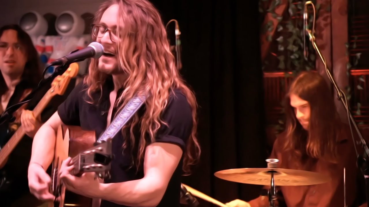Anthony Basini "1,000 Raindrops" LIVE At HowMuch?! Studios - YouTube