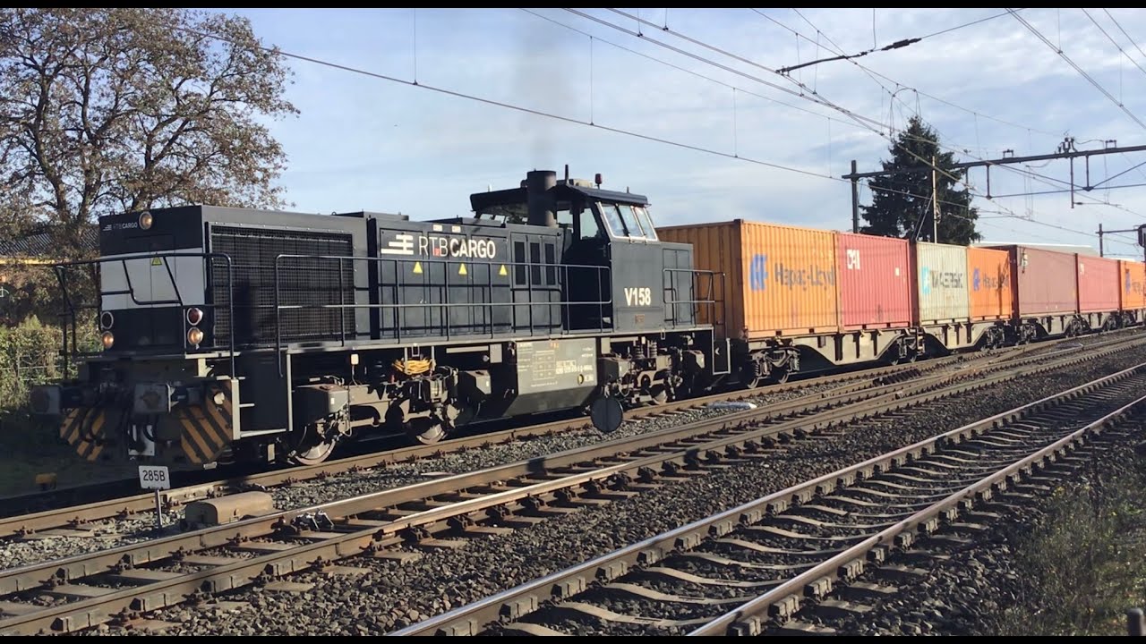 Diesel Locomotive V158 RTB Cargo in action! At Blerick 🇳🇱Nov 5-2025 ...