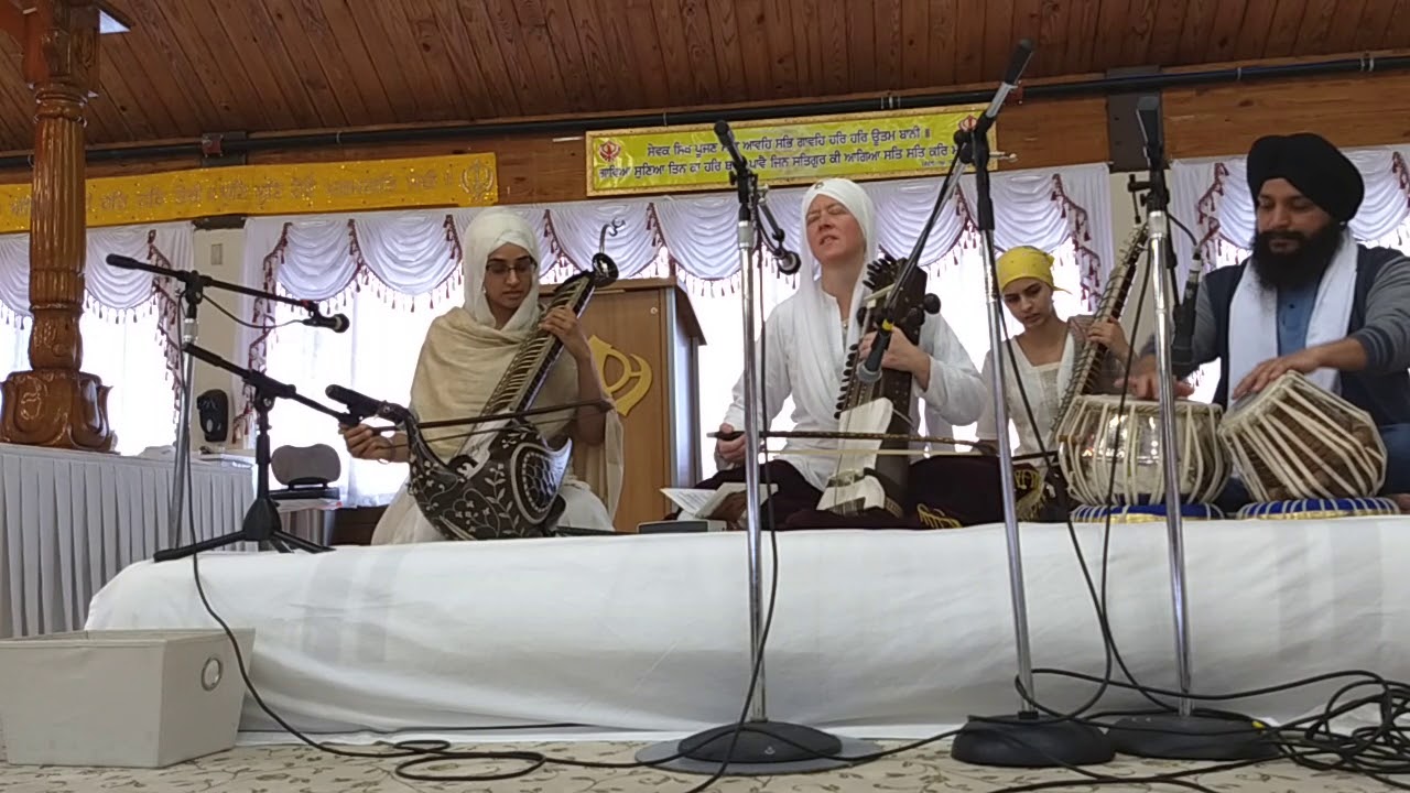 Nirgun Raakh Liya - Bhainji Sada Kaur ji & Jatha - YouTube