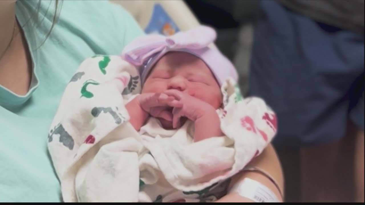 Meet Savannah's first baby born in 2024 - YouTube