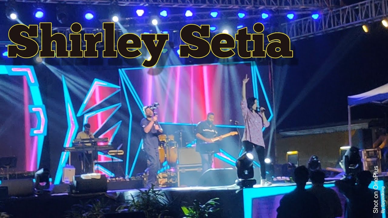 Shirley Setia 💓LIVE Concert |VIBRANCE'23| VIT Chennai. - YouTube