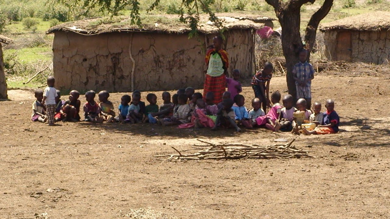 "Masai Village", known as a "Manyatta", Masai Mara, KENYA - YouTube