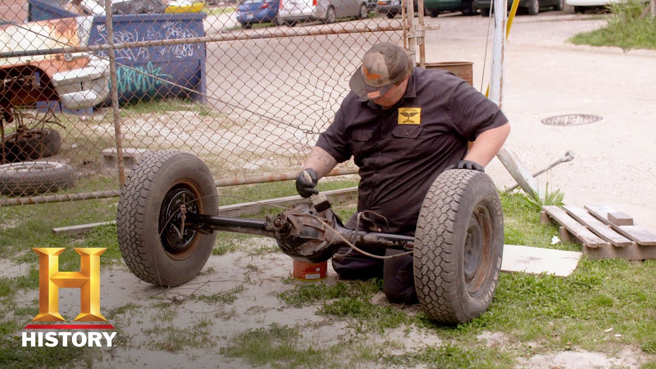 Big Easy Motors: Meet Devin, the New Guy | History - YouTube