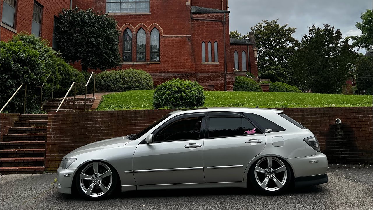 CHROME TAIL LIGHTS ON MY IS300 SPORTCROSS | 250FHOLL - YouTube