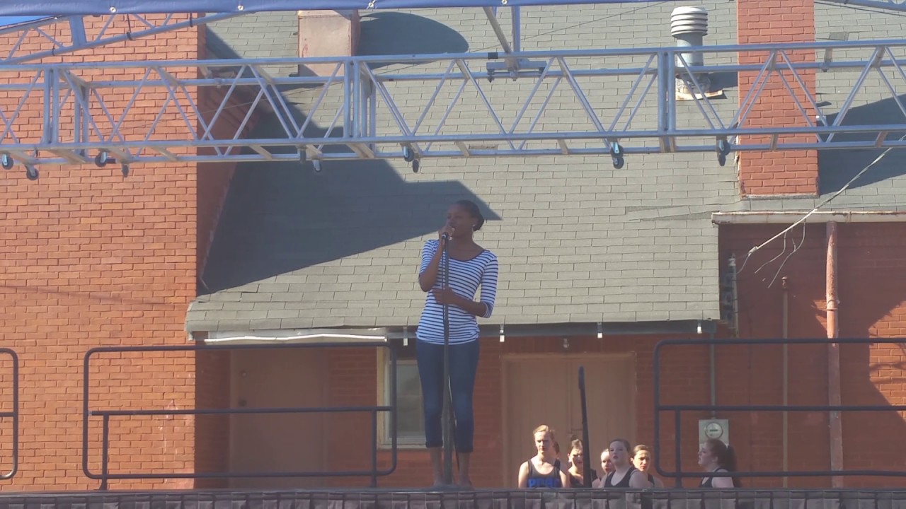 I Look To You (Shauna Gibson) - YouTube