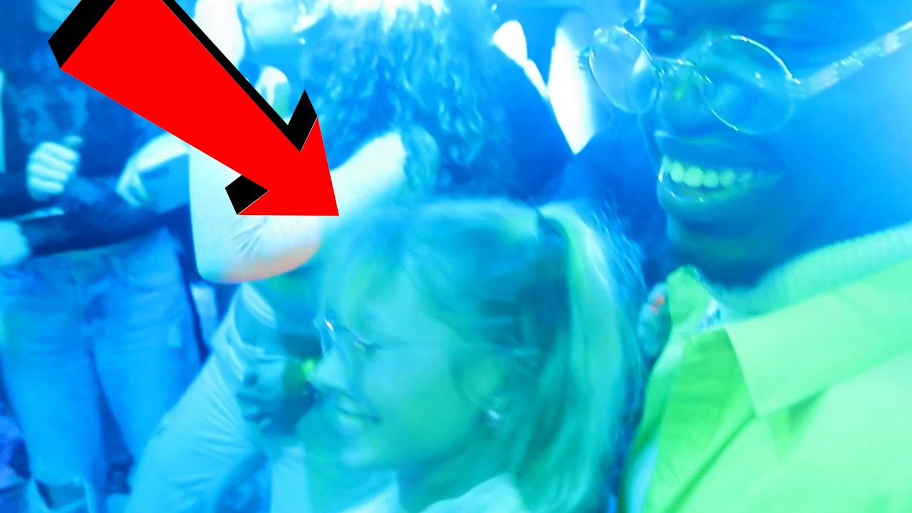Who Taught This Short Snowbunny How To Dance Like This 😳 - YouTube