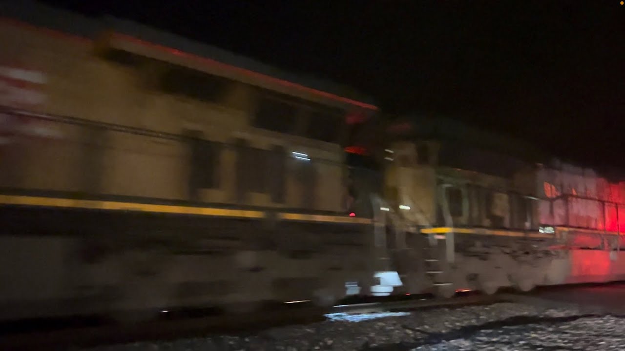Amazing older K5HL on UP 2554 leading NS 249 at Arabi, GA 12/20/22 - YouTube